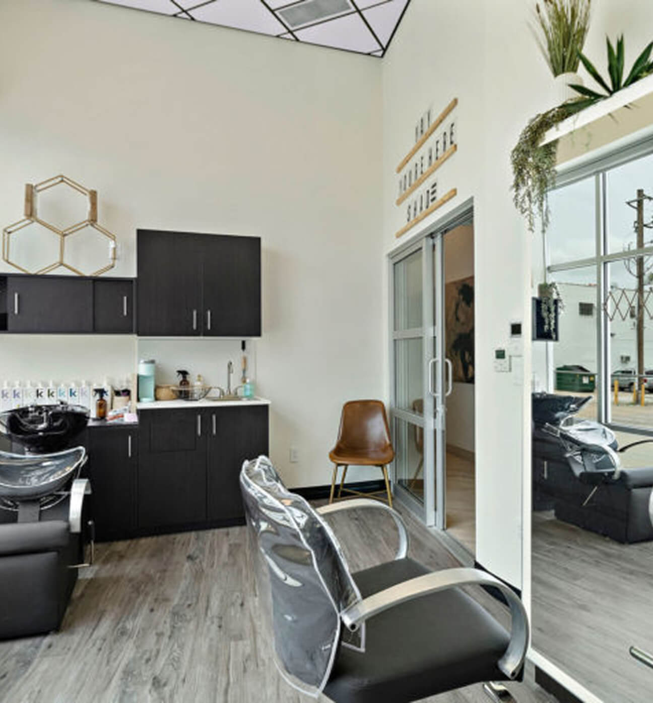 Salon Suites Franchise Opportunities | Own a My Salon Suite