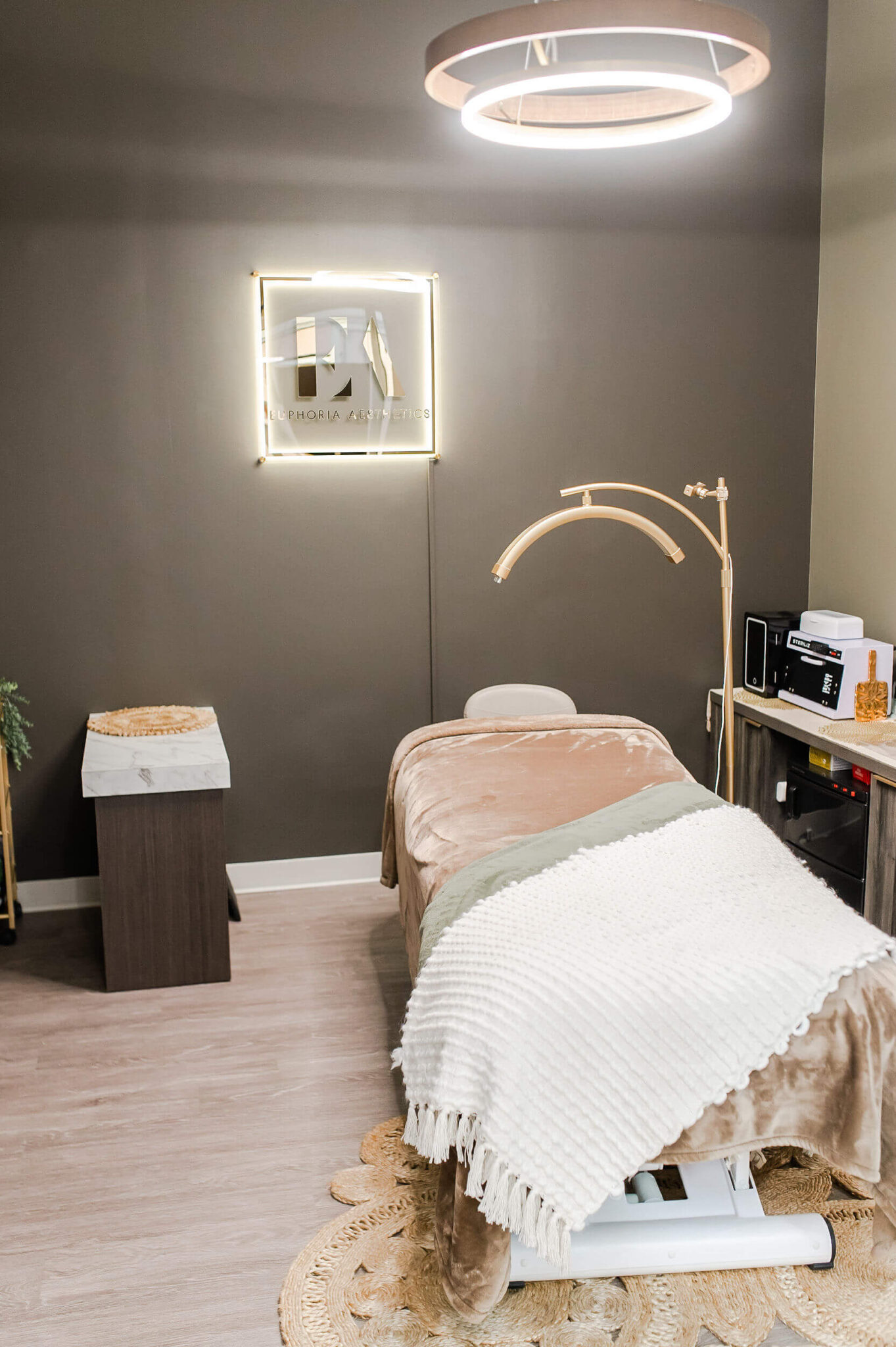 Hamilton Square | My Salon Suite